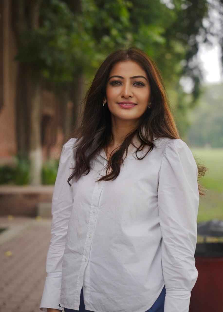 Dr. Ayesha Junaid | CLT